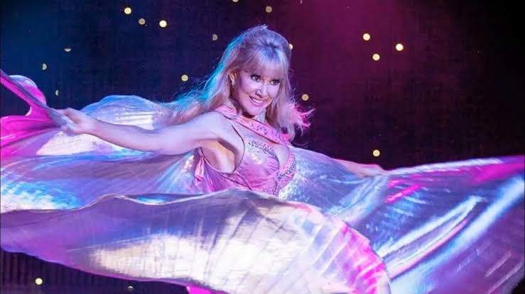 Top 10 Best Female Magicians In The World 2025