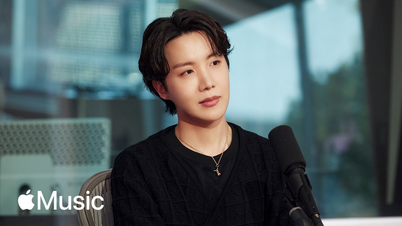 Top 10 Most Popular Singers In Korea 2025
